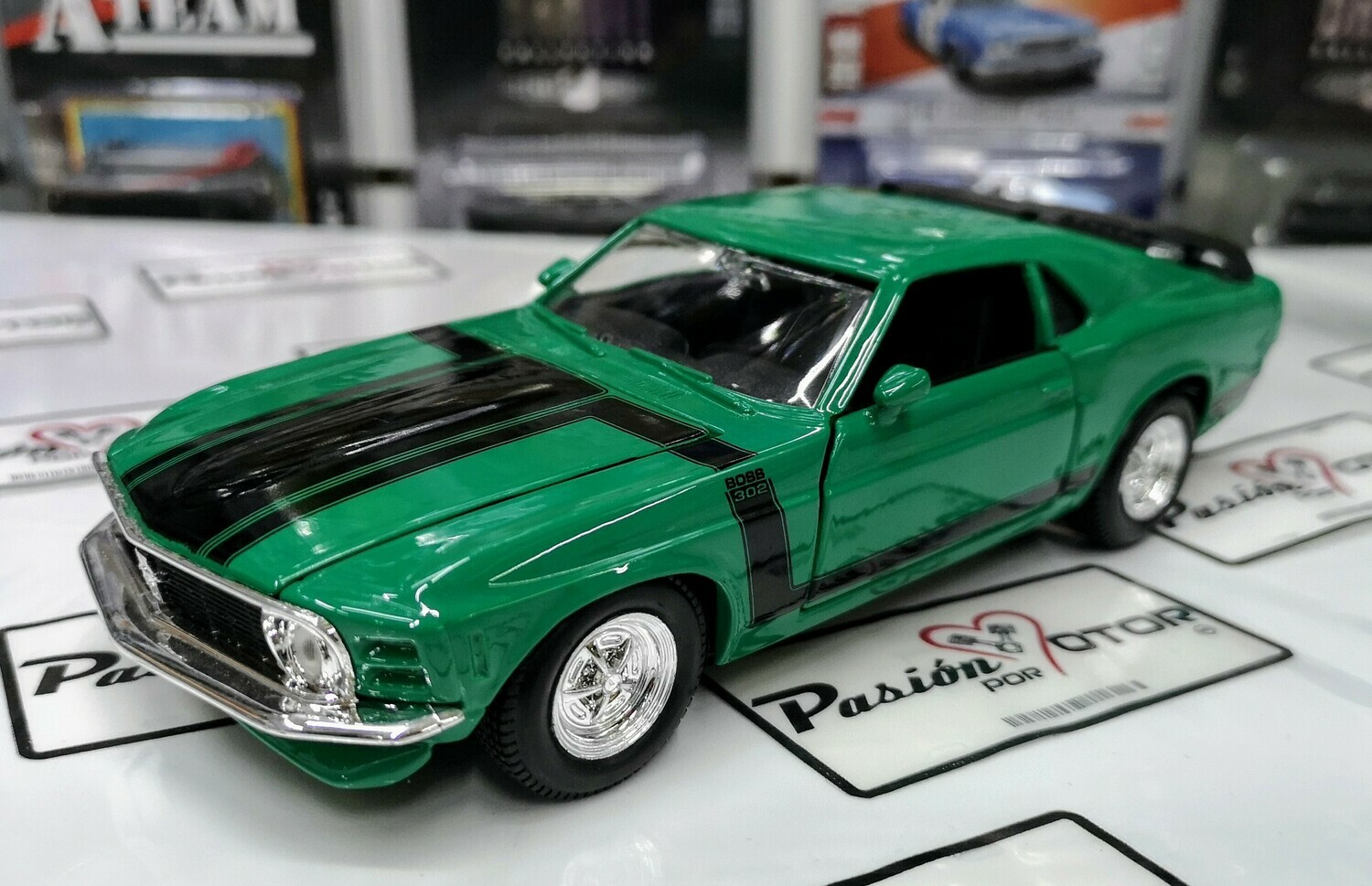 1:24 Ford Mustang Boss 302 1970 Verde Maisto Special Edition En Display ...